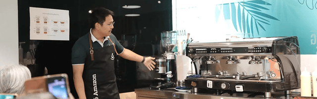 ศูนย์ฝึกอบรมคาเฟ่ อเมซอน